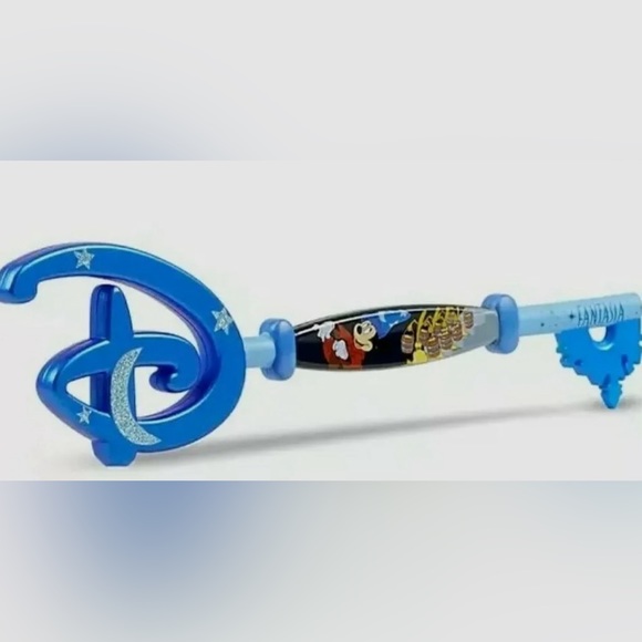 Disney | Other | Disney Fantasia Mickey Mouse Special Edition Key ...
